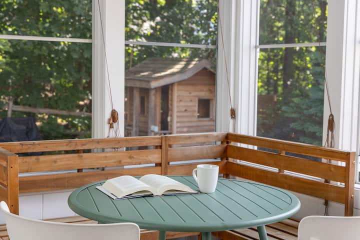 Burlington Retreat Near Uvm/lake Champlain + Sauna - Burlington, VT