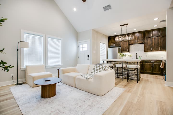 Brand New! Modern 2 Bedroom 2 Bath! - San Angelo, TX
