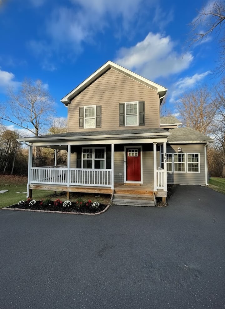 Shenandoah River Retreat: Pool Table & Fireplace - Front Royal, VA
