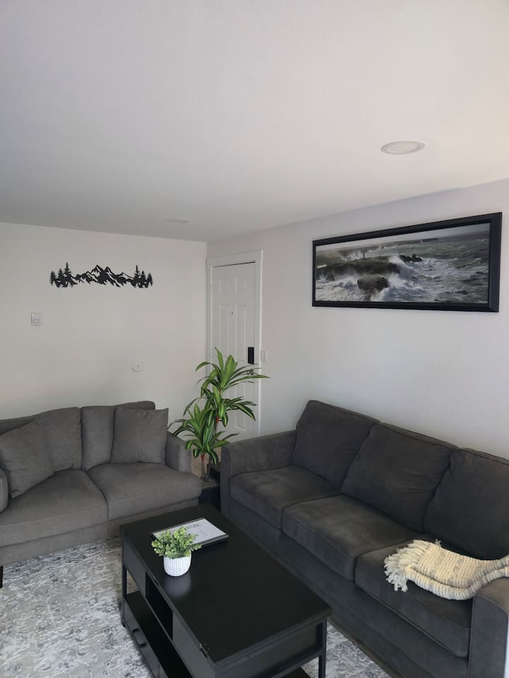 2 Br | Modern & Bright | Near Downtown Bellingham - Bellingham, WA