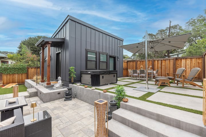 Uncork & Unwind I Sip, Soak & Stroll Downtown Napa - Napa, CA