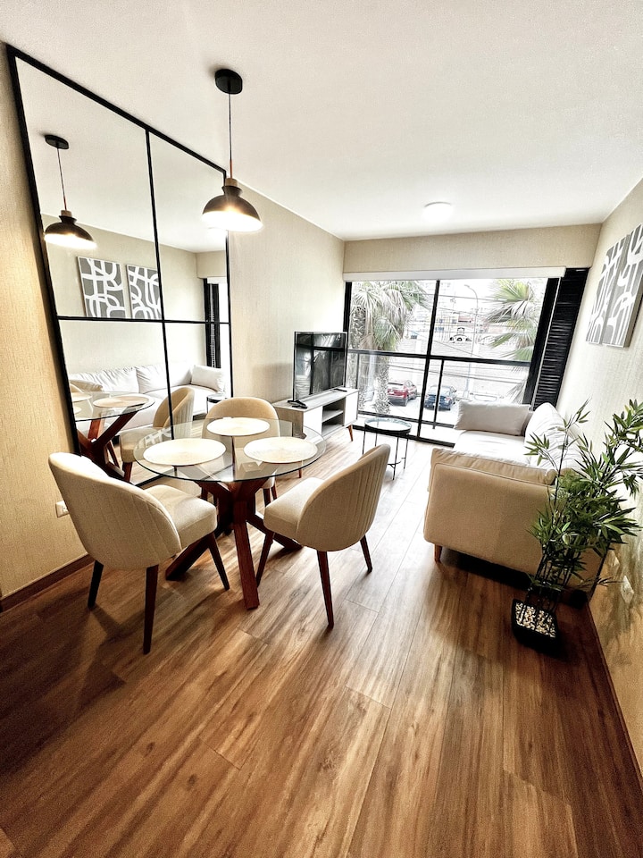 Cerca A Aeropuerto 1br Queen | De Estreno - Peru