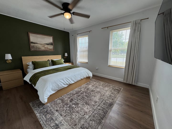 Spacious 4 Bed-centrally Located Near Scottafb - Belleville, IL