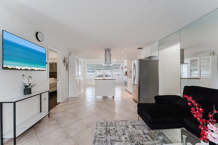 Pembroke Pines Peaceful Getaway - Pembroke Pines, FL