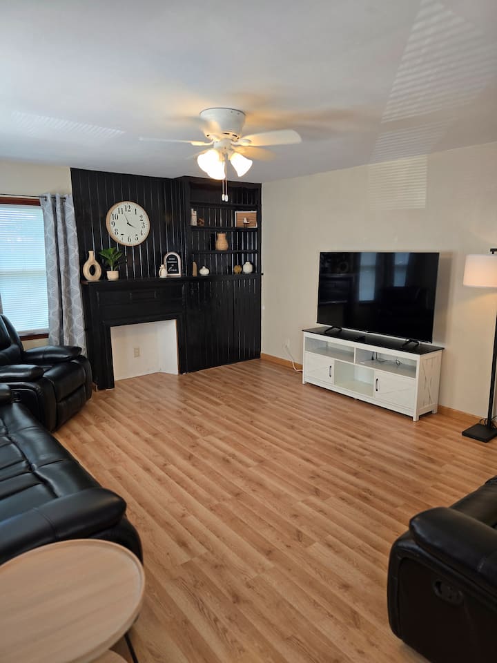 Modern Comfort Meets Prime Location! - Champaign, IL