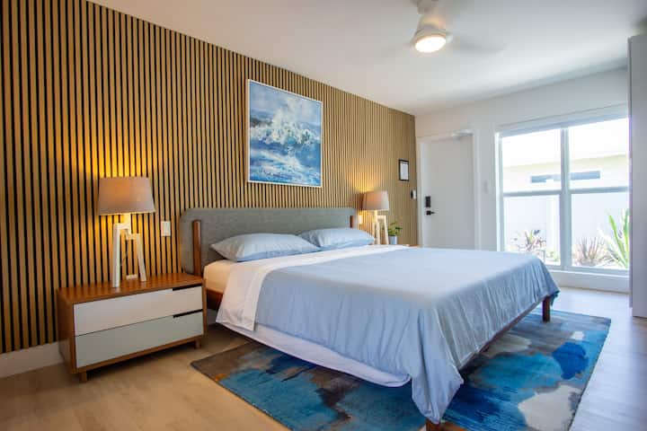 Newly Remodeled En-suite With Private Entry Door - Fort Lauderdale, FL