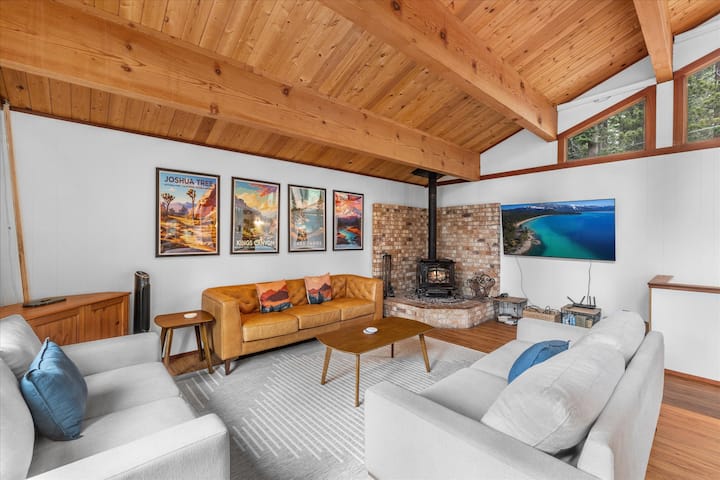 Posh Retreat-5 Min Walk To Lake+ Spa W Forest View - Carnelian Bay, CA