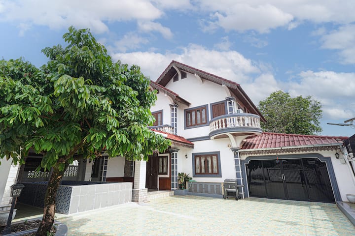 비엔티안 한라풀빌라 (Hanla Poolvilla) - Vientiane