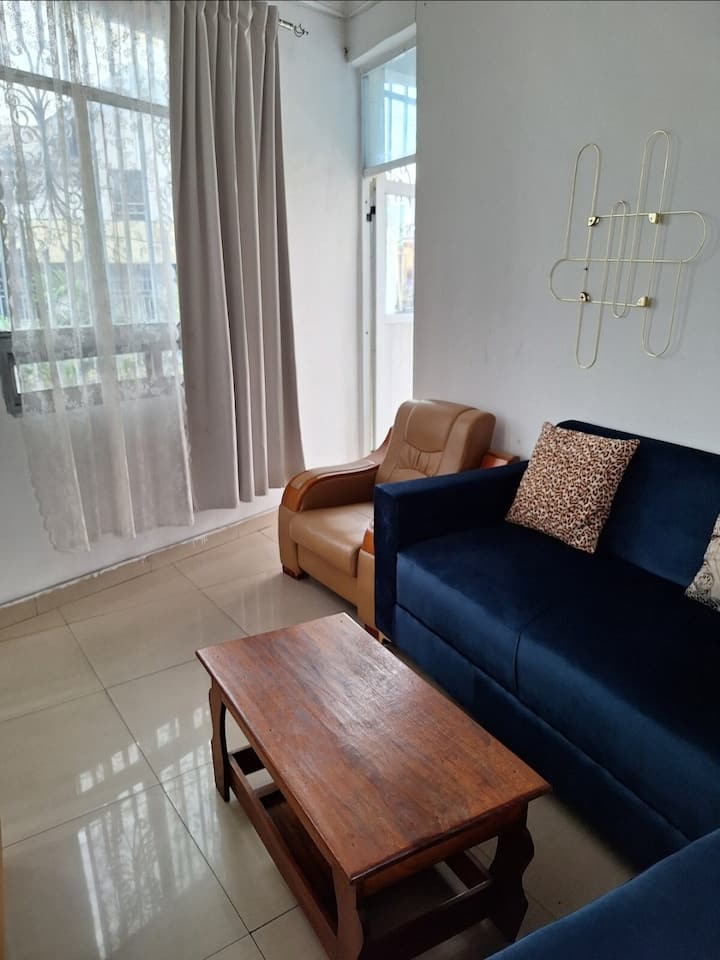 Chambre + Salon Boulevard Lumumba 18eme Rue Limete - Kinshasa