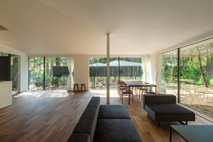 Forest Views, Shared Luxury Time, Spacious Living - Karuizawa