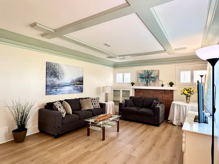 Pasadena 3bd/2.5ba Craftsman Style House - Pasadena, CA