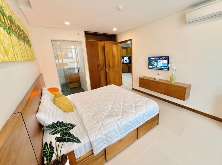 Central Apt-2 Bed, 1wc With Balcony| Not View - Nha Trang