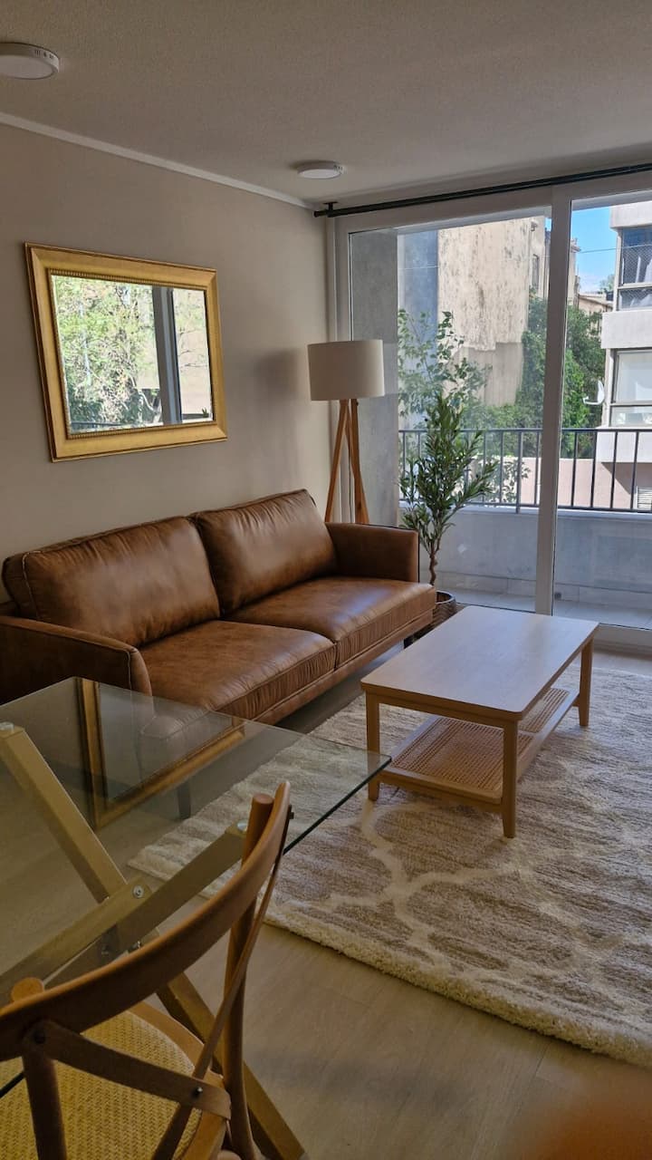 Increíble 1d/1b En El Corazón De Santiago - Santiago