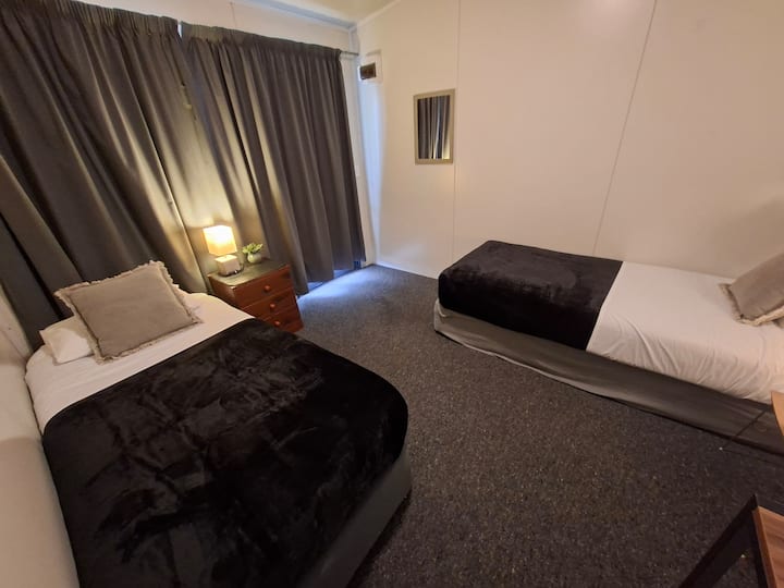 Mackenzie Motels Backpackers Accommodation - Fairlie