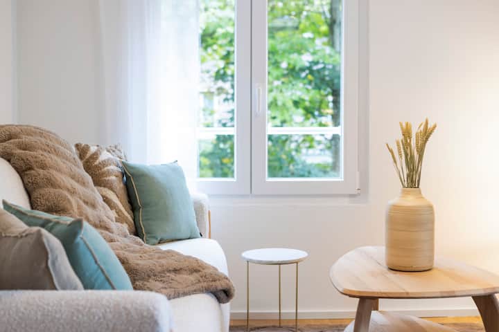 Business Apartment Mit Balkon Und Parkplatz - Saint-Gall