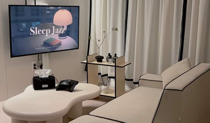 라인스테이 김포공항·롯데몰·마곡역 차로 5분｜투룸·투베드｜2인 (최대 4인) - Bucheon-si