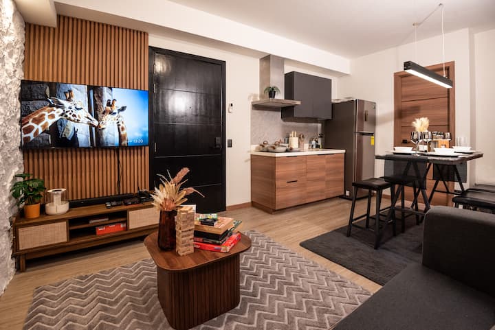 City Escape: 2br W/ Hot Tub & Skyline Views - Taguig