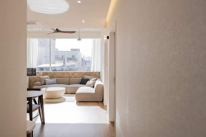 [프리미엄]10인가능/왕릉까지3분/황리단길5분/침대5개/30평독채/감성숙소/경주단체여행 - Gyeongju-si