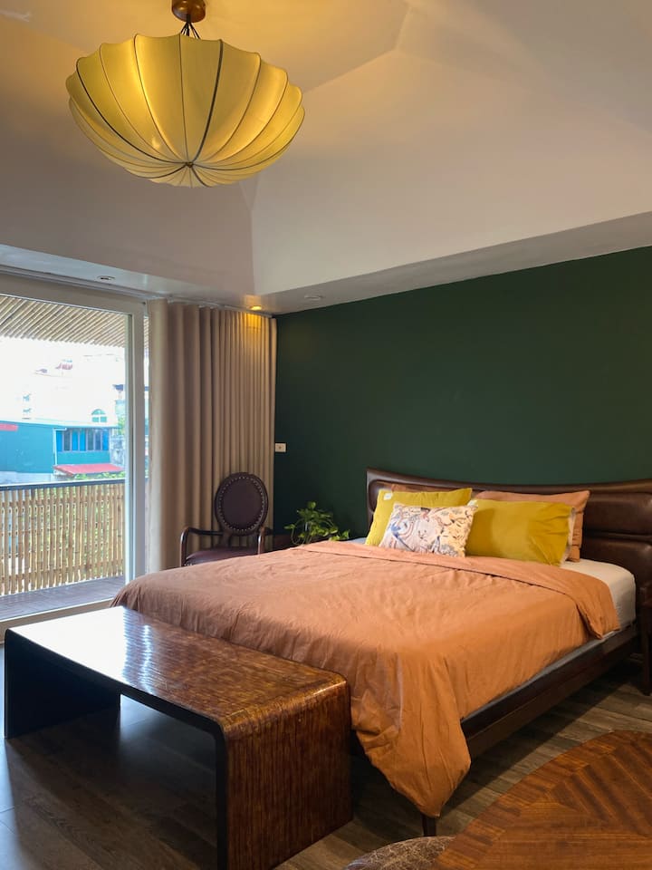 Spacious Duplex - Train Street - Balcony Str. View - Hanoi