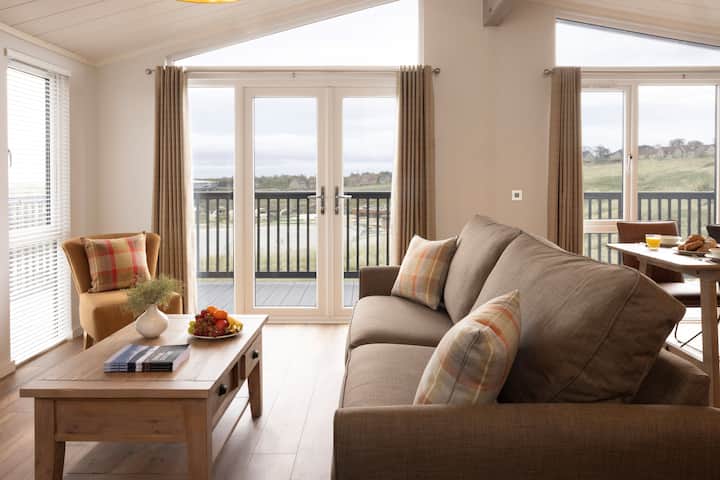 Lost Shore Surf Resort - Dog Friendly Lodge B - Livingston