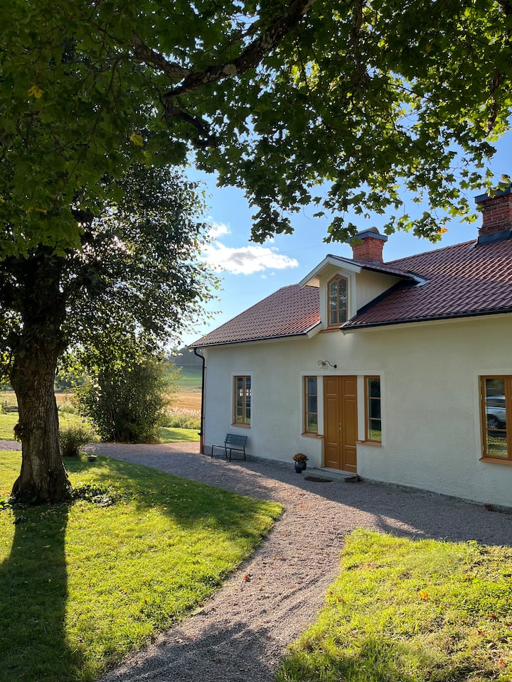 Nyrenoverat Hus 3 Km Söder Om Heby - Sweden