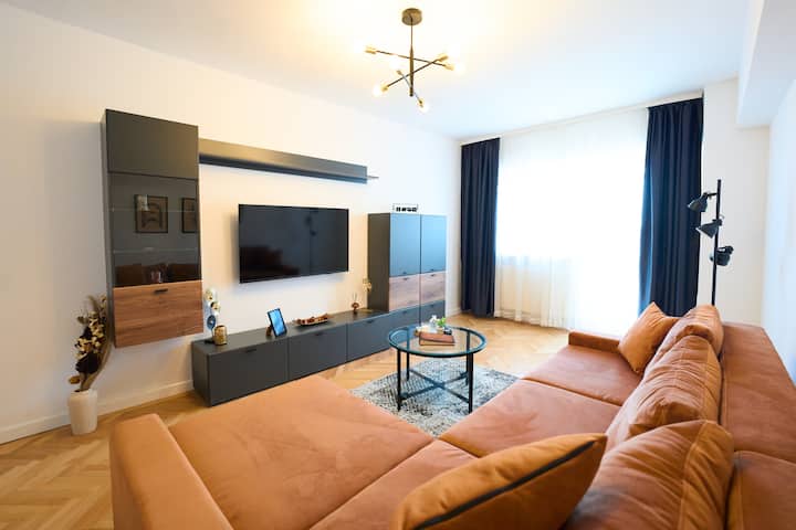 Zen Ultracentral Apartment | Stylish & Cozy - Craiova