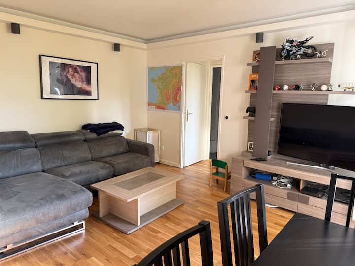 Appartement 2 Pièce Avec Balcon - Villejuif