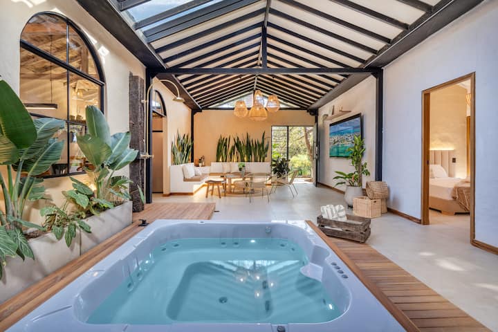 Luxury Villa | Jacuzzi | Steam Room | Fire Pit - Colombia