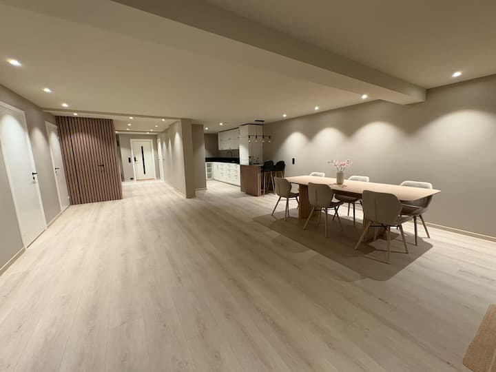 Flott Totalrenovert Enderekkehus - Kristiansand