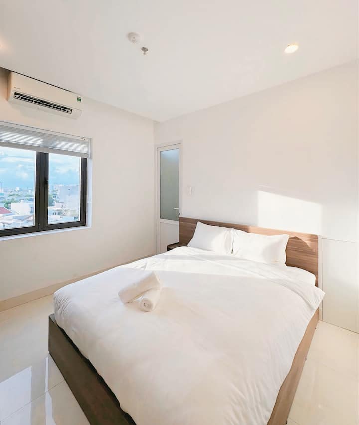 Ania Hotel • Sunny Room • Mountainview • Beach250m - Da Nang, Province, Vietnam