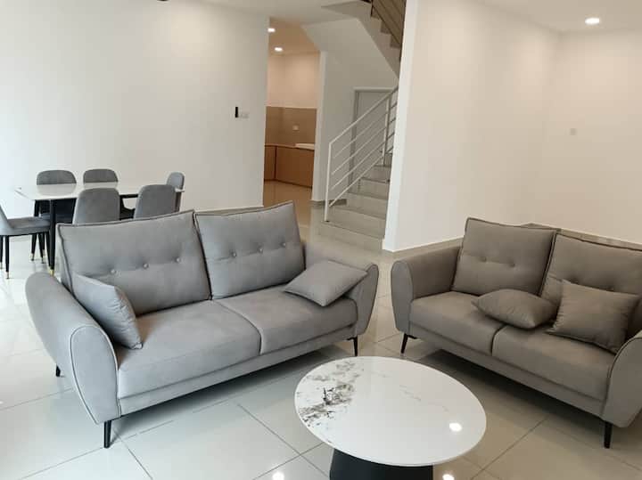 Clean House Perfect For Gatherings - Bukit Kayu Hitam