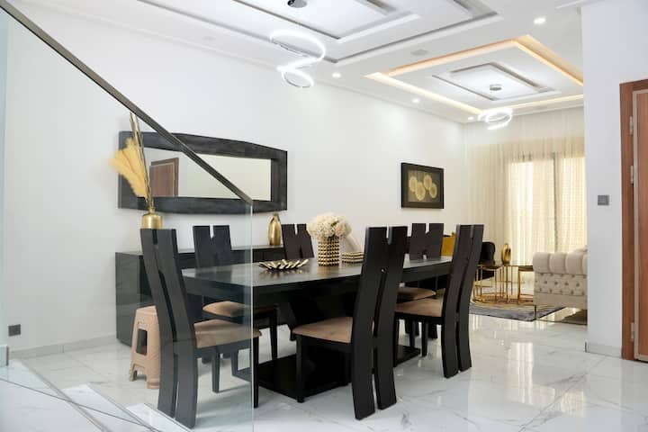 Spacieux F5 Idéal Pour Familles Et Groupes – Dakar - Dakar