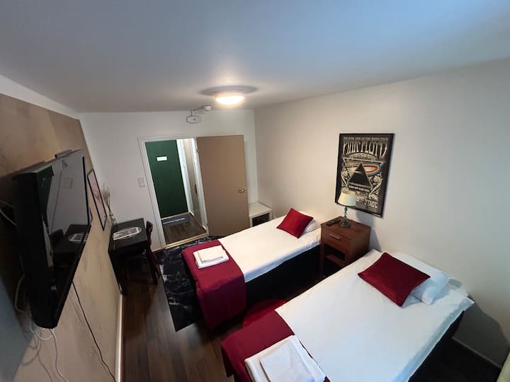 Pink Floyd Double Track - Kahden Hengen Huone - Somero