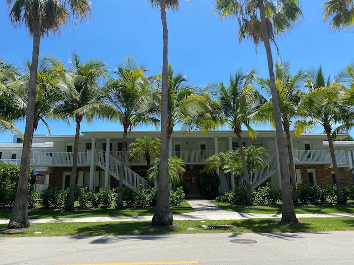 Kb Paradise - Key Biscayne, FL
