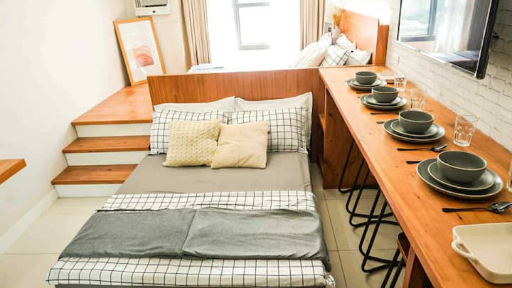 Horizons 101- Family Room - Cebu