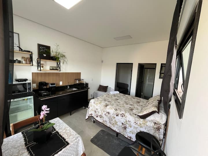 Kitnet Versátil | Viagem Ou Trabalho | Até 4 - Jaguariúna