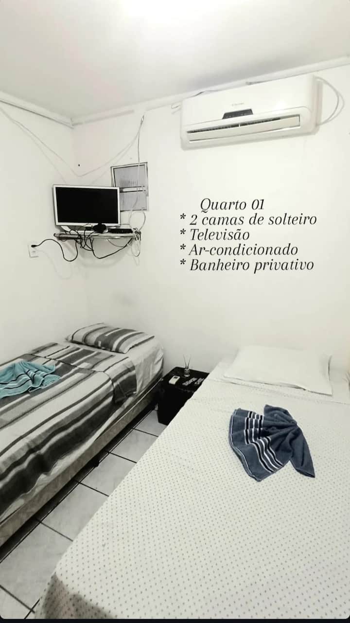 Quarto 01 (Suíte Dupla) - Recife