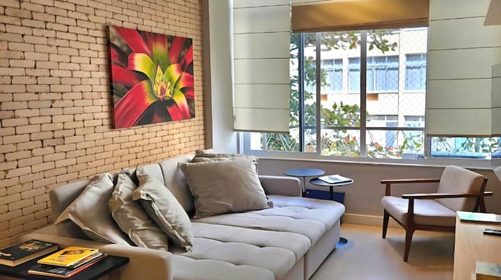 Conforto A Duas Quadras Da Praia. - Brazil