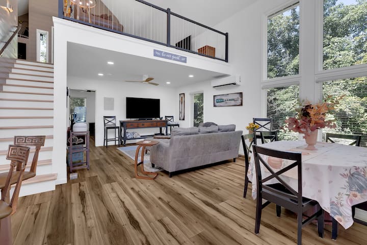 Creekside Barndominium Retreat/ Peaceful Getaway - Columbia, TN