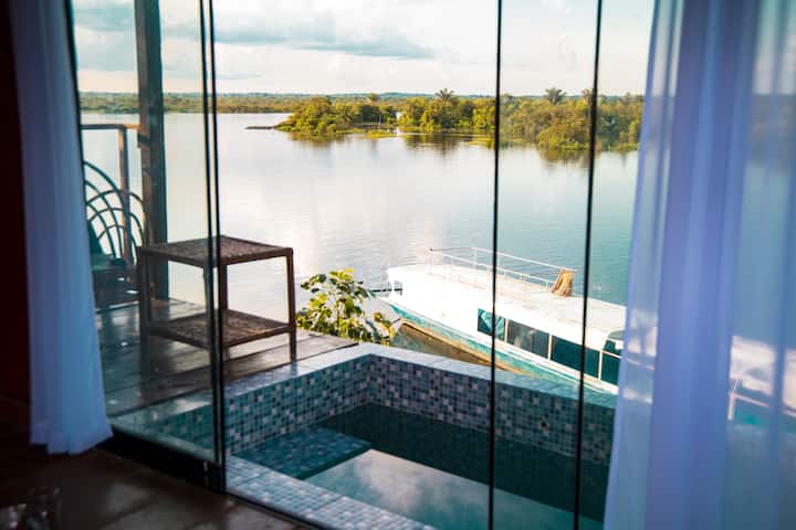 El Bullicio De La Cabaña - Amazonas, Colombia