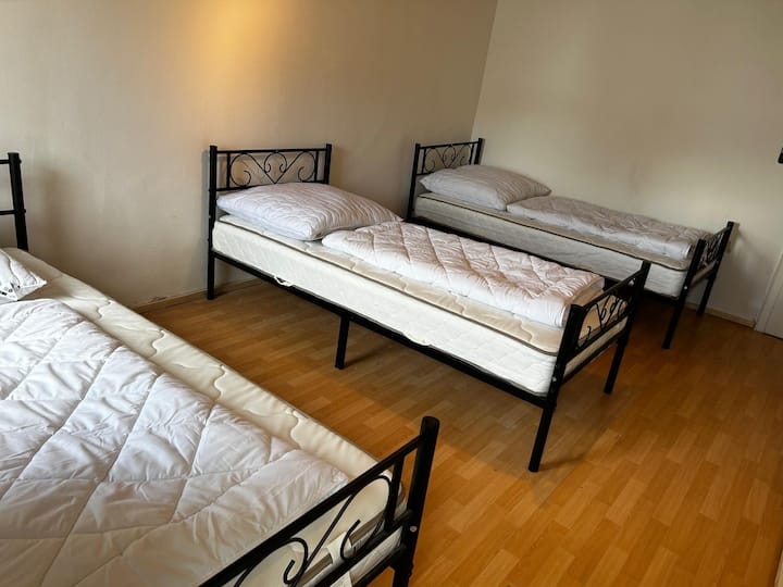 Komfortable Monteurzimmer – Top Lage & Ausstattung - Münchberg