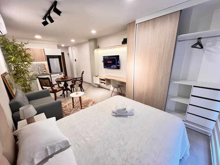 Studio Premium Con Balcón Privado | Full Wifi, A/c - Bolivia