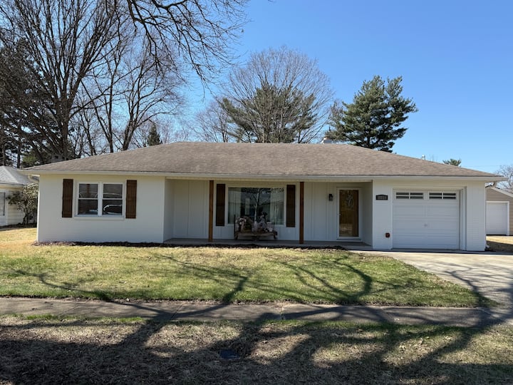 Mariposa At Meadows - Terre Haute, IN