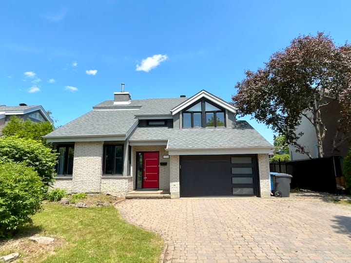Beautiful House Fireplace, Jacuzzi, 20m Montreal! - Longueuil