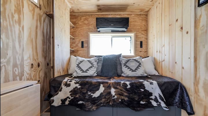 "Open Spaces" Tiny Home In The Country - Beacon Lake, Bluff Dale