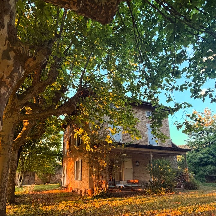 Jolie Maison De Campagne Familiale - Ain