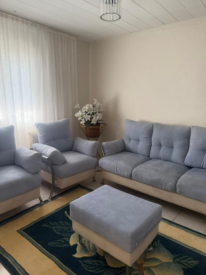 Bayraklı Bölgesinde Müstakil Temiz, Konforludur. - Izmir