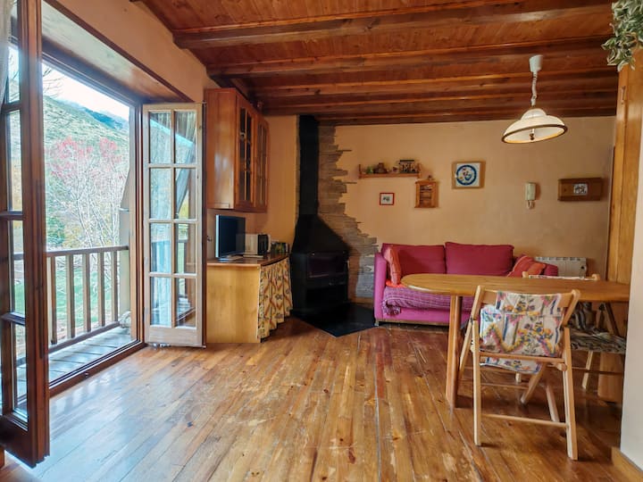 Chimenea Y Encanto Rústico. Tu Escapada - Cosmos 3 - Taüll