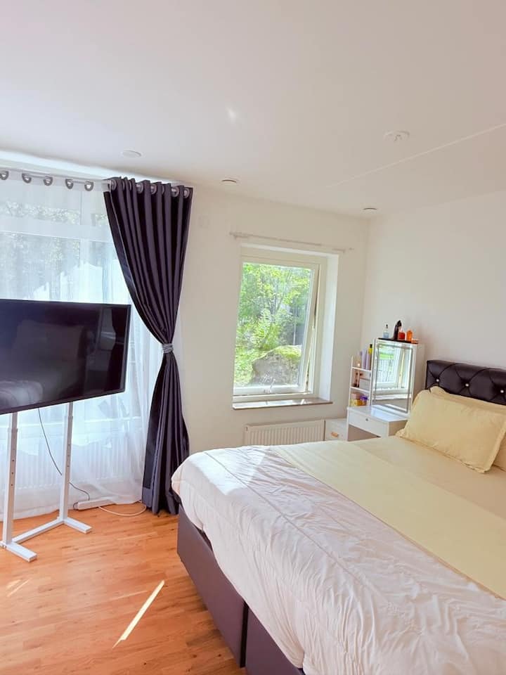 Brand New Apartment With Fresh And Relaxing Space - Södertälje