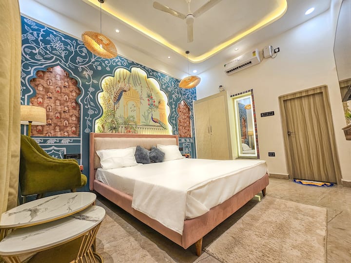 Royal Private Stay Near Ghats, Temples & Market - Inde